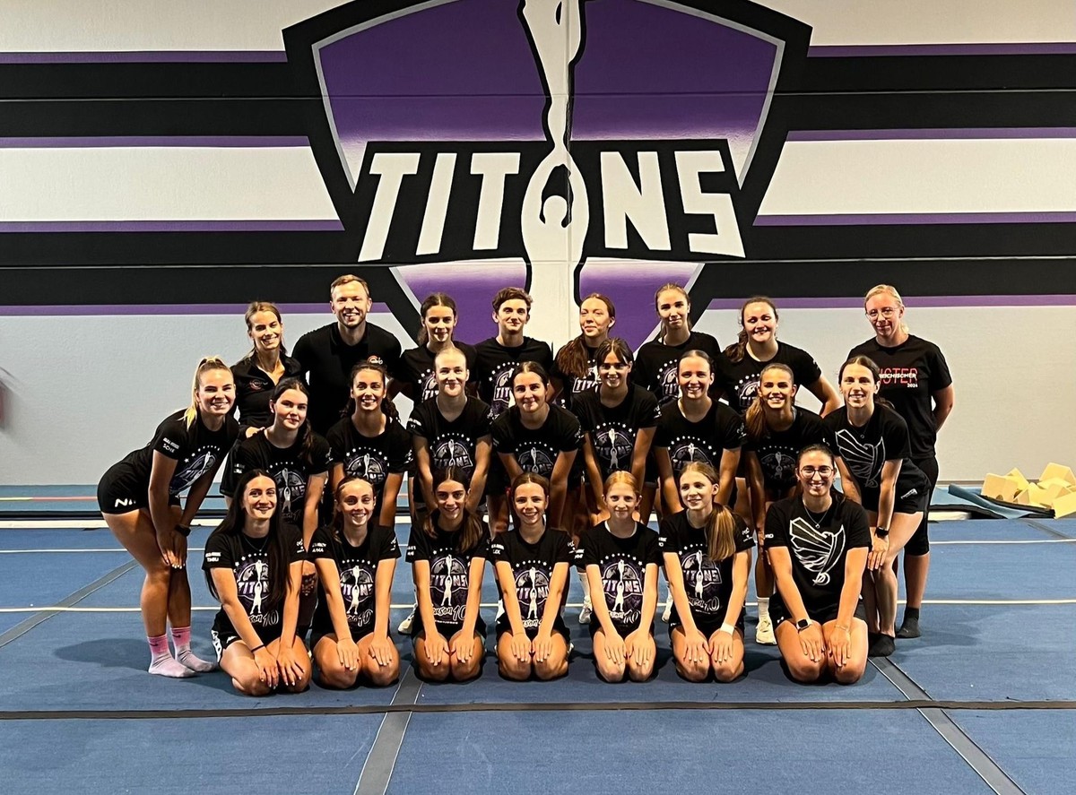 Alba Cheer: tre coach di Innsbruck in visita alla Palestra Titans ...