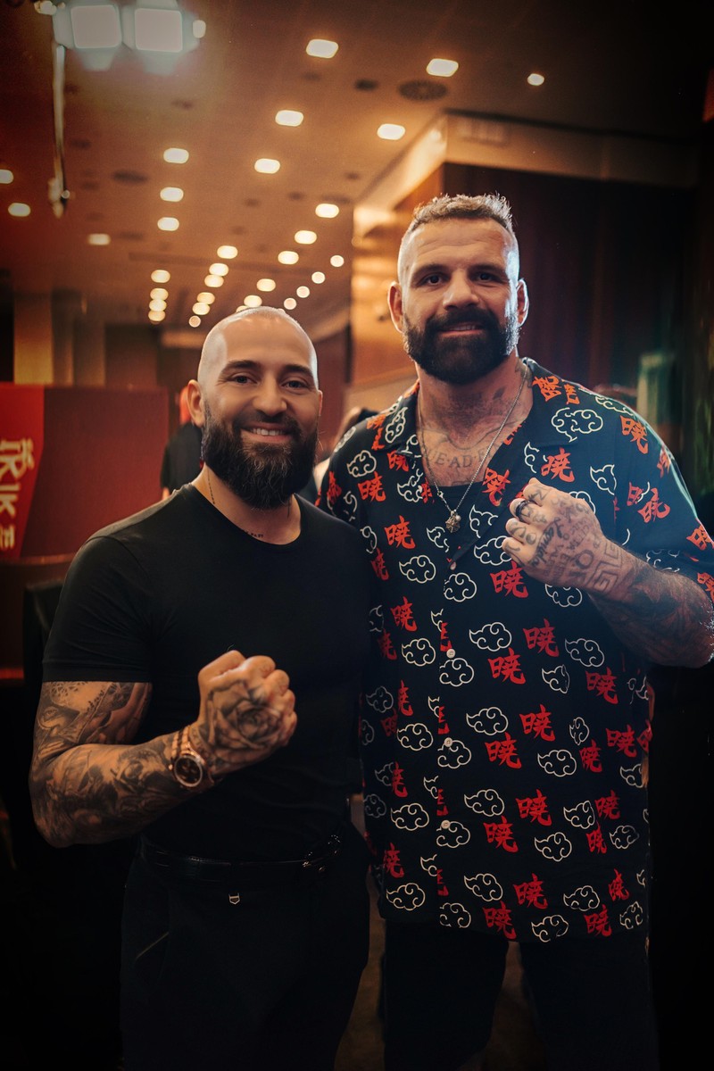 Alessio Sakara firma con BKFC Italy, sarà il volto del Bare Knuckle per ...