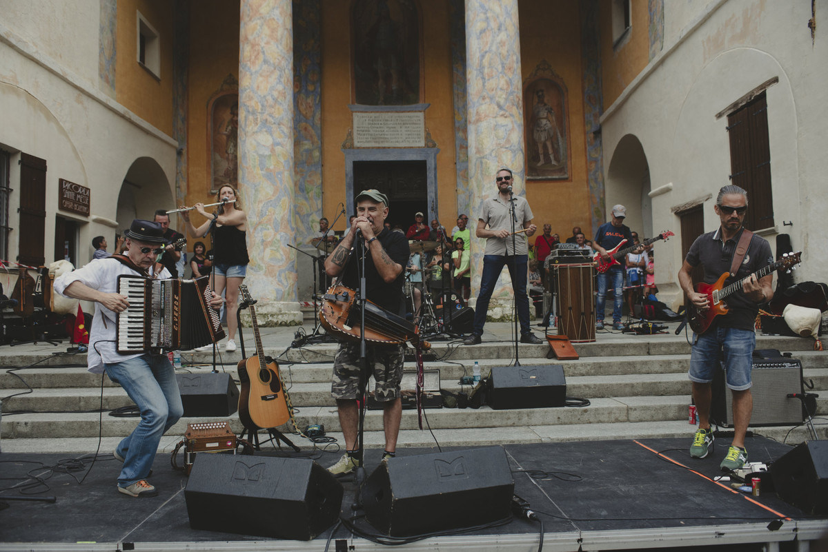 A Ferragosto il sagrato del santuario di San Magno ospiterà il grande ...