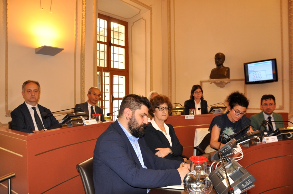 "Solidarietà e rispetto, non propaganda: difendiamo l'immagine di Bra ...