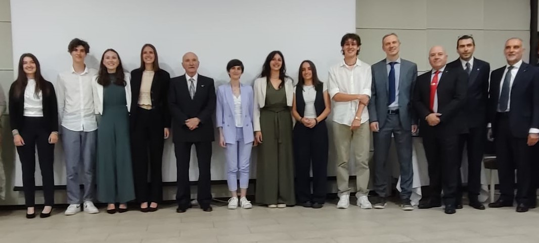 Studenti saluzzesi premiati al concorso in onore del generale Carlo ...