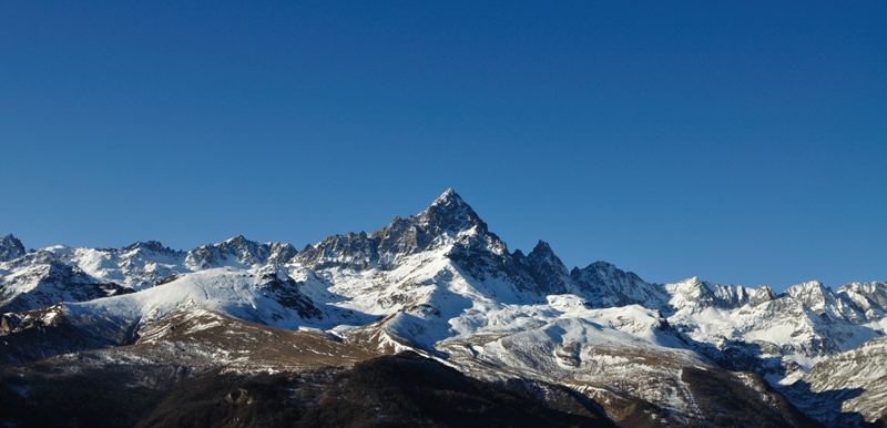 Il parco naturale del Monviso non s'ha da fare, come carrozzone ...