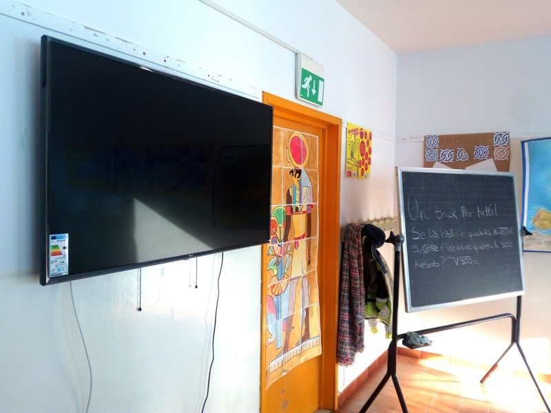 Smart-Tv, PC, LIM e nuovi arredi: la scuola di Sampeyre è sempre più ...