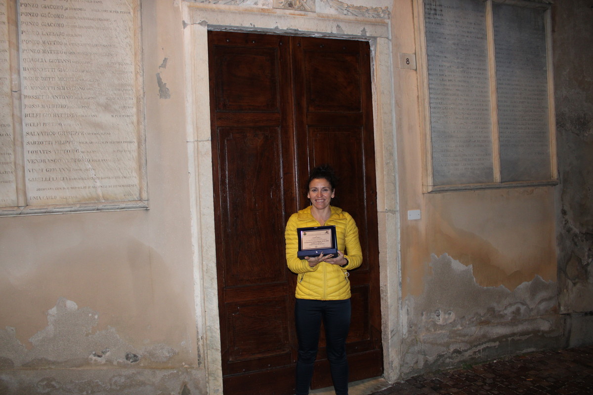 Nuoto, Villanova Mondovi premia Aurora Garelli, campionessa italiana ...