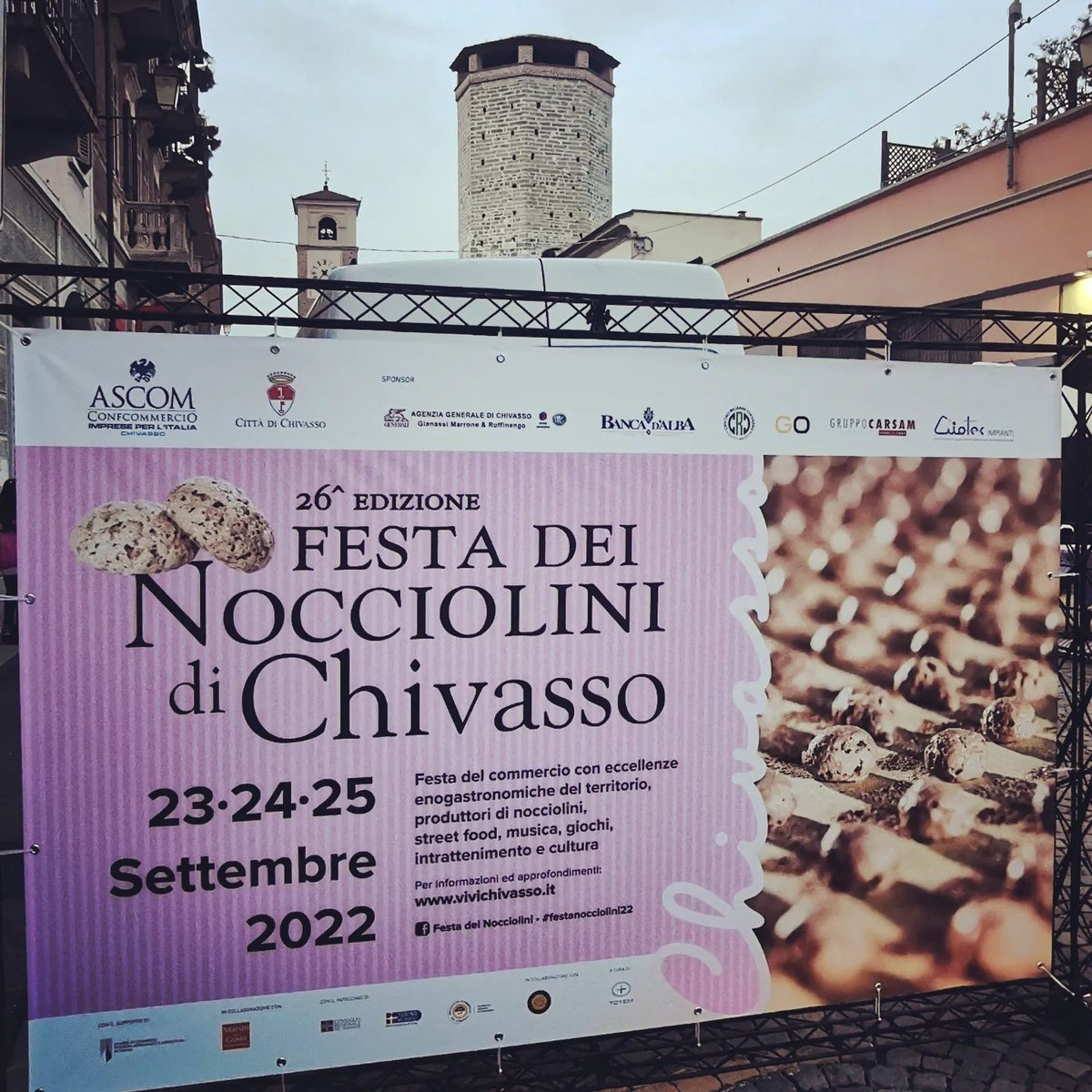 Festa dei Nocciolini di Chivasso 2022: il programma di oggi domenica 25 ...