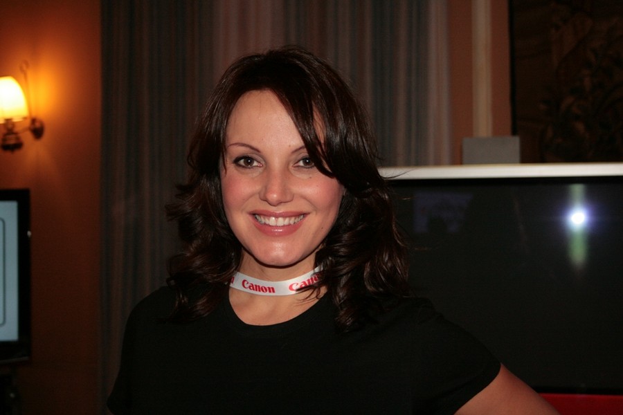 Casa Sanremo: quattro chiacchiere con Neja, tra maternità ed evoluzione ...