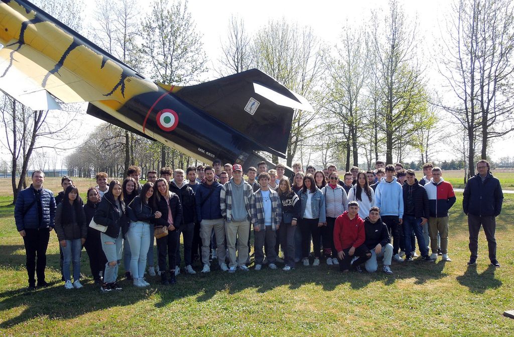 Il “Denina Pellico Rivoira” alla base dell'Aeronautica Militare di ...