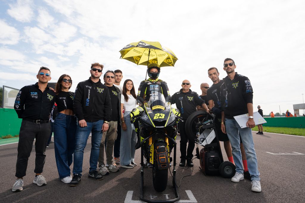MOTORI / Weekend dolce amaro per la Black Racing sul Cremona Circuit ...