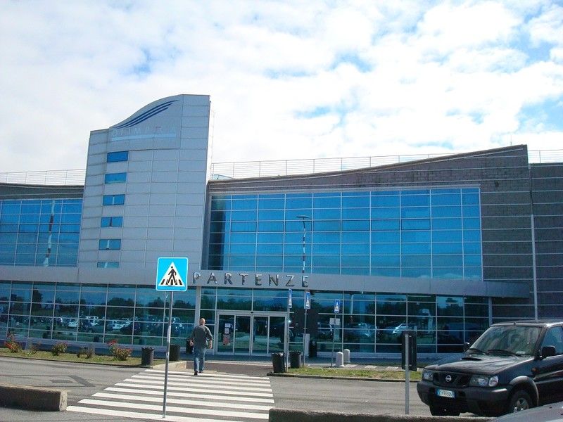 L'aeroporto della Granda? Sempre più terminal cargo, ma senza ...