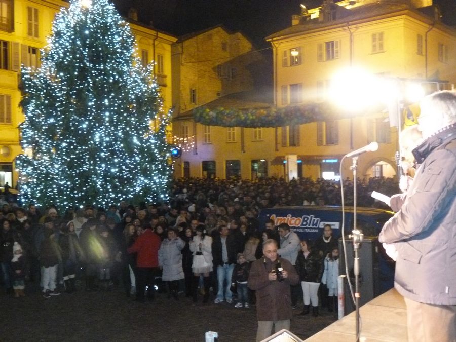 E' stato un Capodanno all'insegna della tradizione quello di Piazza ...
